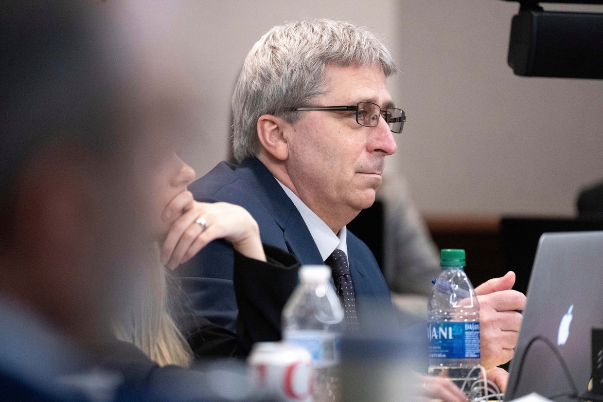 Lawyers for Ahmaud Arbery defendant asked for plea deal, Arbery ...