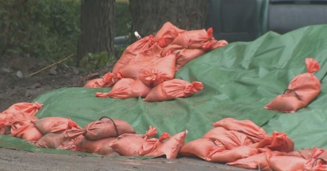 Evacuation Warnings Lifted In Bond Fire Burn Area - CBS Los Angeles