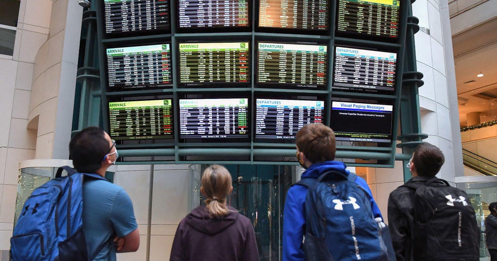 Airlines continue scrapping U.S. flights after more than 5,000 weekend ...