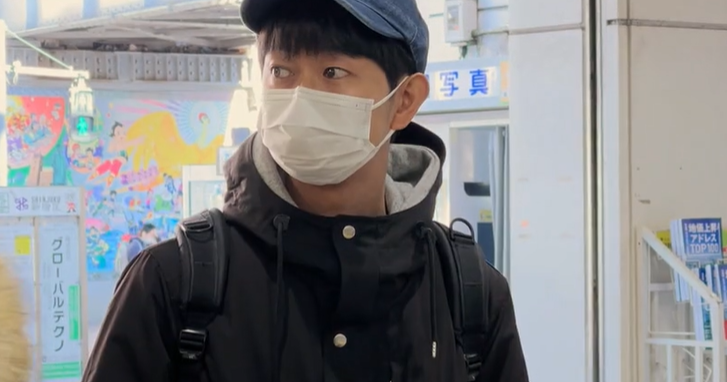 Meet Japan's very busy "Do Nothing Rent-a-Man" - CBS News