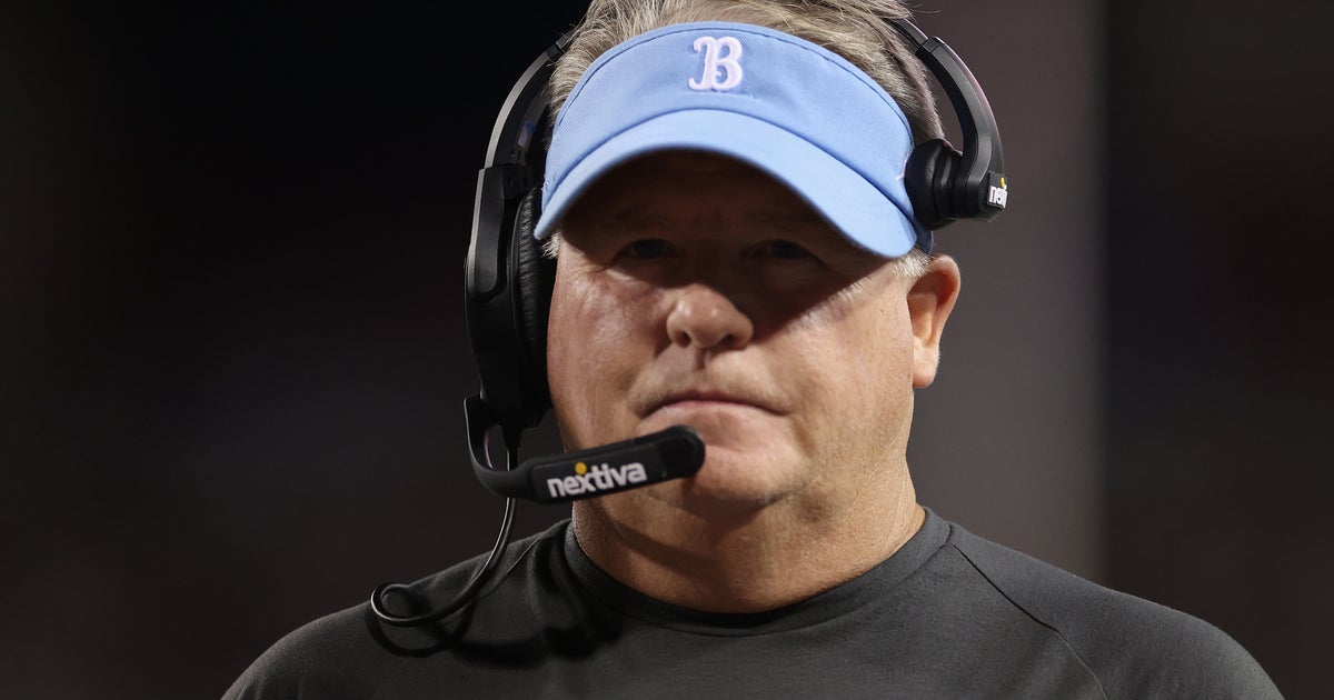 Chip Kelly Signs 4-Year Extension With UCLA - CBS Los Angeles