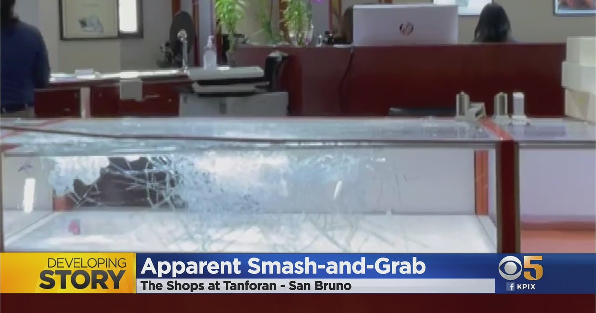 VIDEO: Smash-And-Grab Robbery At Tanforan Mall Jewelry Store - CBS San ...