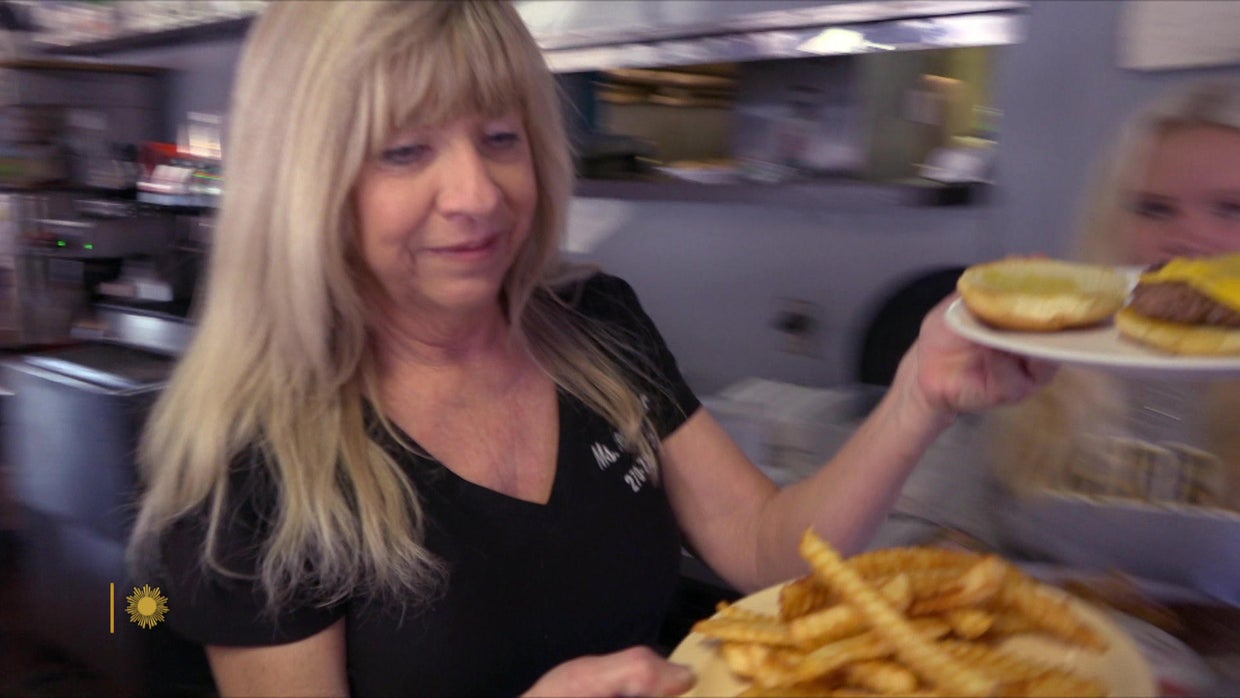 A Kentucky diner that's a safe haven for storm victims - CBS News