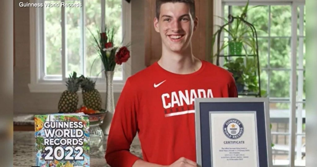 Florida Basketball Player Is Guinness Record Book's 'Tallest Teen In ...