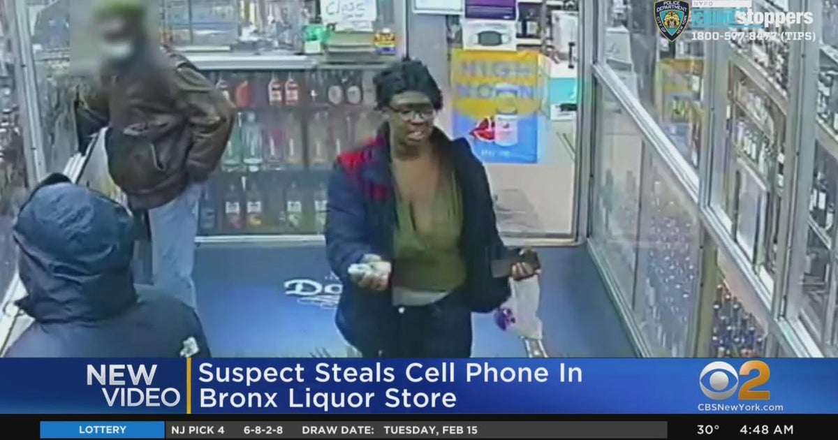 Woman Seen On Video Snatching Cellphone - CBS New York