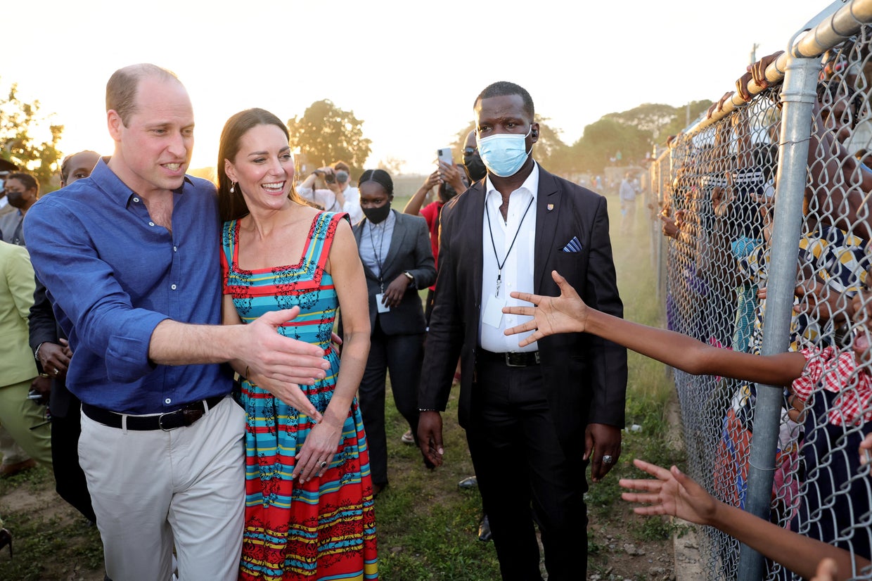 Protesters in Jamaica greet Prince William and Kate with demand that U ...
