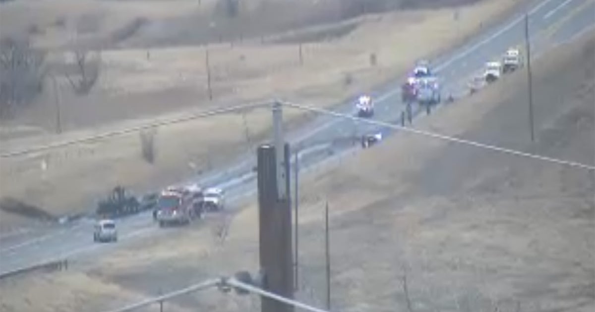 1 Dead After Head-On Collision On Highway 93, Road Closed - CBS Colorado