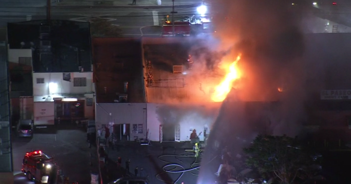 Firefighters knock down commercial building fire in Pacoima - CBS Los ...
