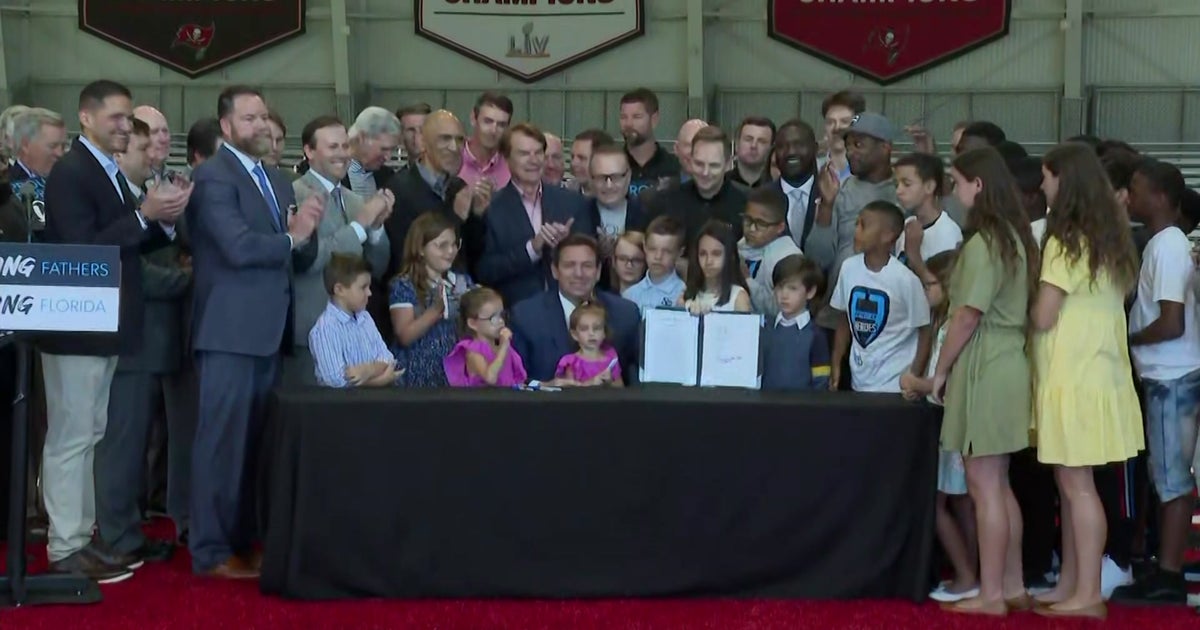 Gov. Ron DeSantis Signs Bill Addressing 'Fatherhood Crisis' - CBS Miami