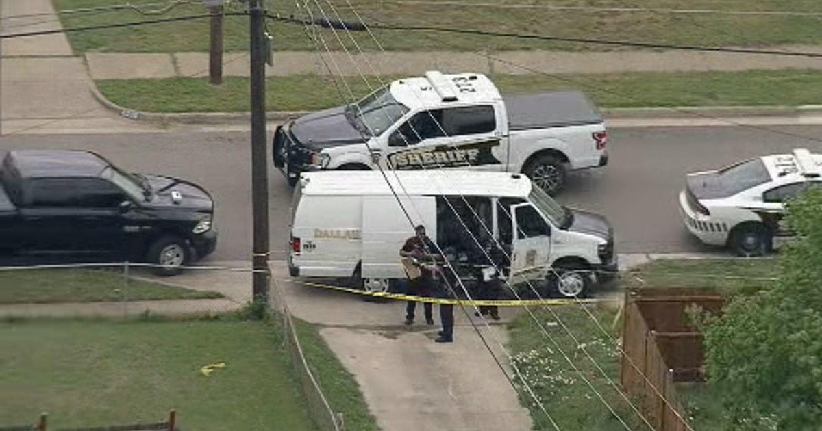Woman found dead in getaway car after robbery call in Hutchins - CBS Texas