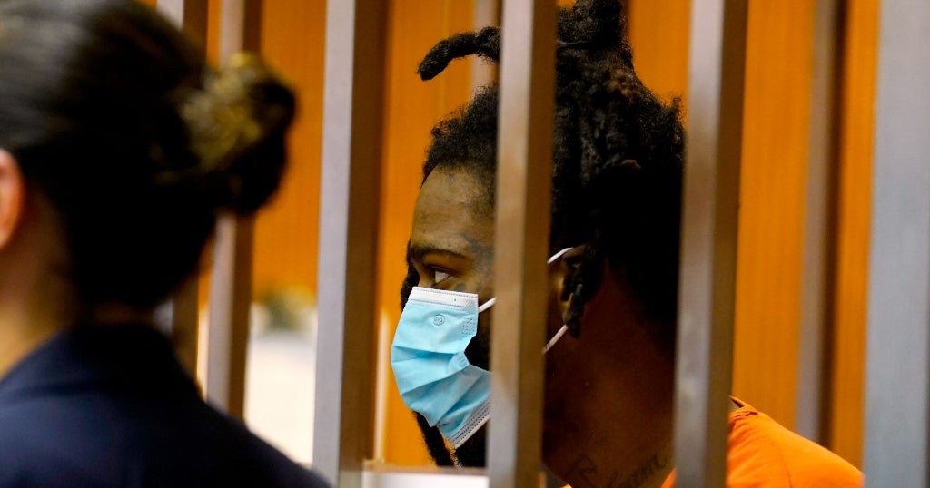 1 Of 2 Brothers Charged In Sacramento Mass Shooting Makes Court ...