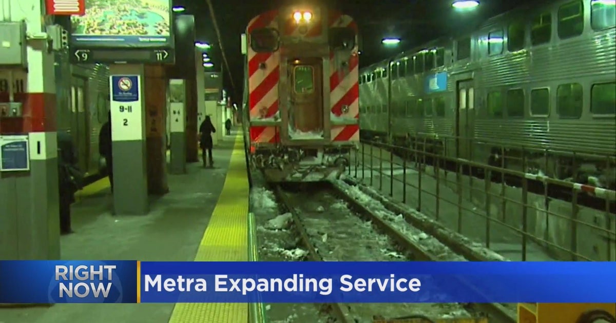 Metra expands service on UP-NW Line as more commuters travel back into ...