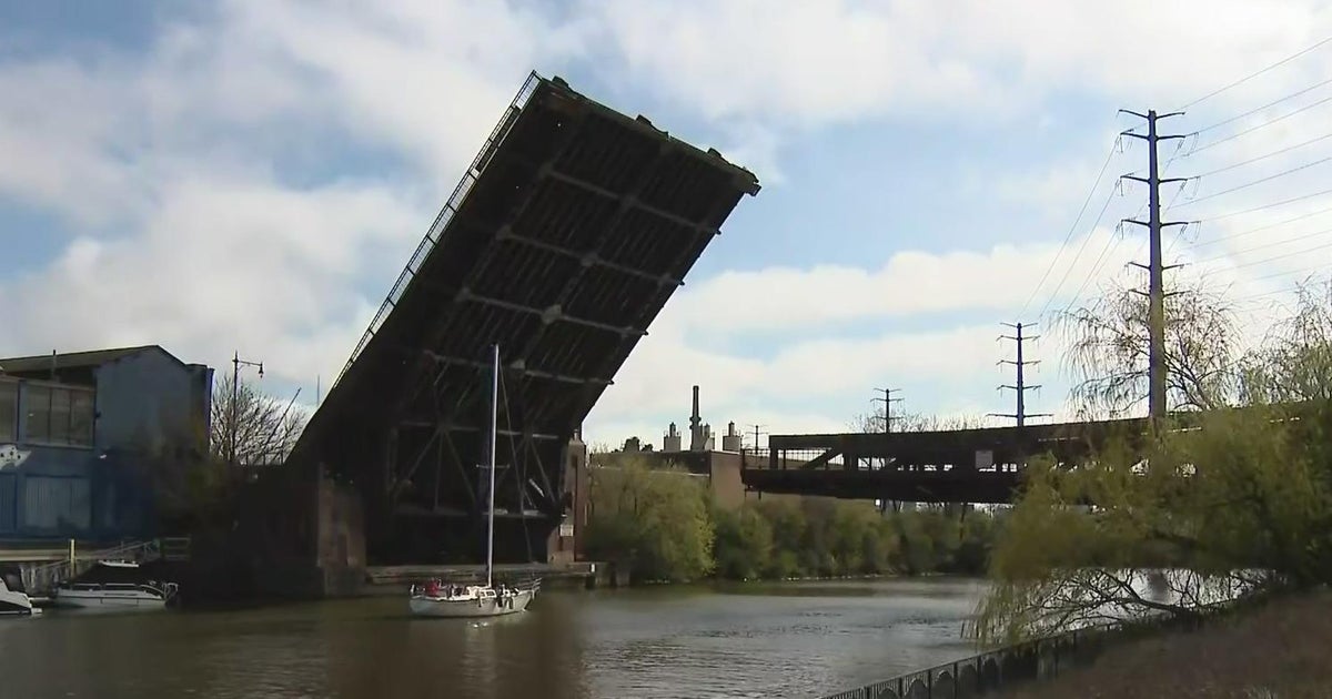 Chicago bridges going up biweekly through June - CBS Chicago