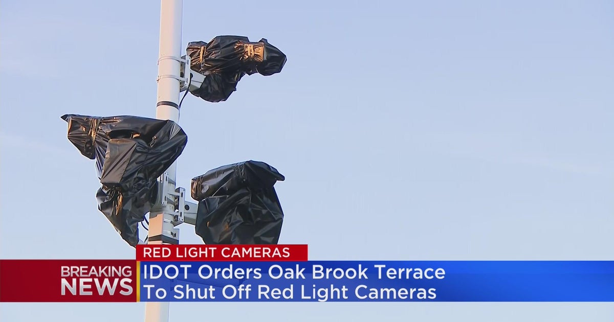 IDOT orders Oakbrook Terrace to shut off red light cameras - CBS Chicago