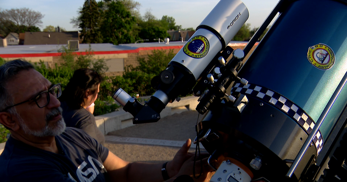 'Astro Joe' and his telescope bring the wonders of the night sky to ...