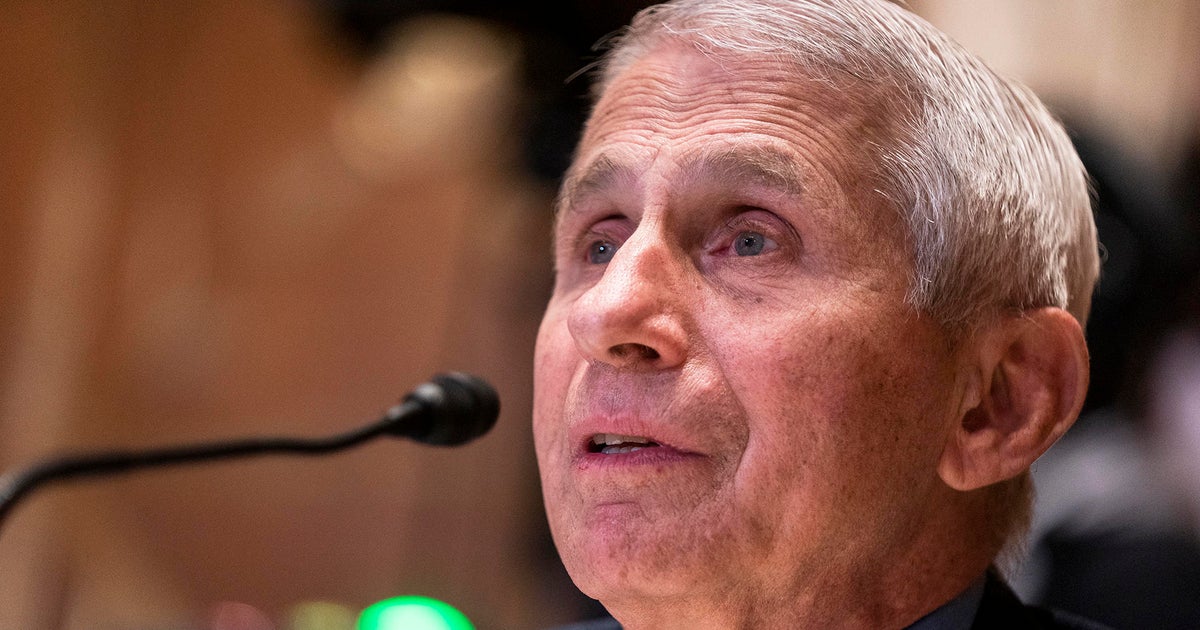 Dr. Anthony Fauci tells Roger Williams University grads to fight ...