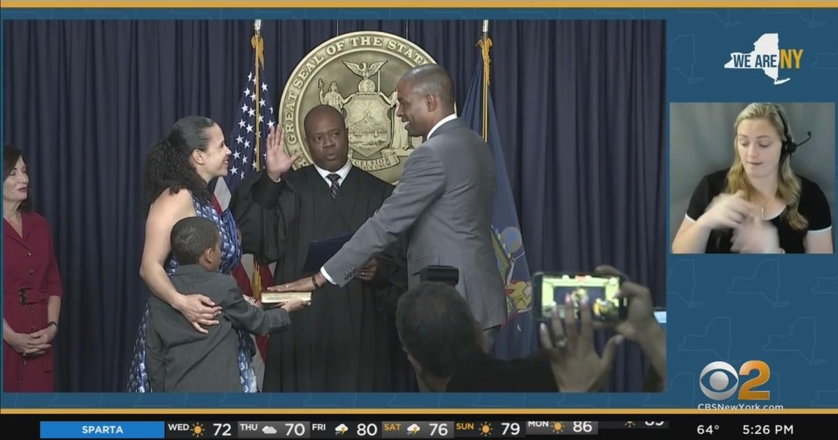 Antonio Delgado sworn in as New York's lieutenant governor - CBS New York