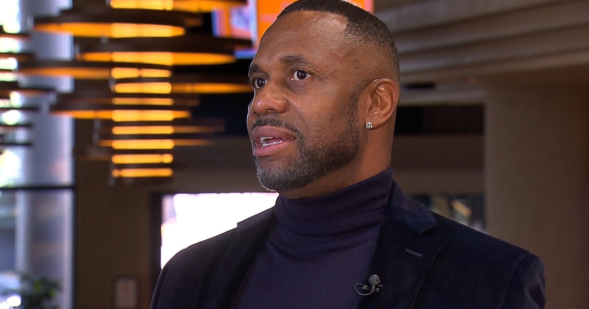 Technique He Mastered On The Field Helps Former Broncos Star Ray ...