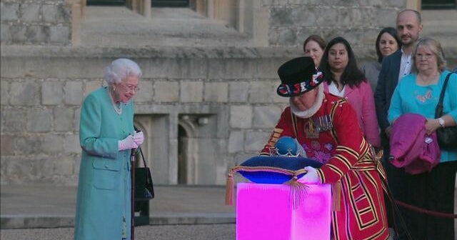 Roya Nikkhah on the queen’s absence from Platinum Jubilee’s service of ...