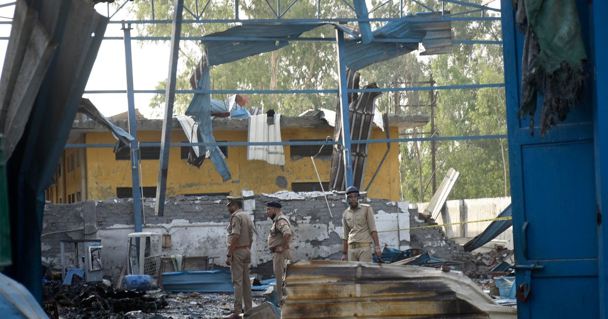 8 killed, 15 injured in factory fire in India - CBS News
