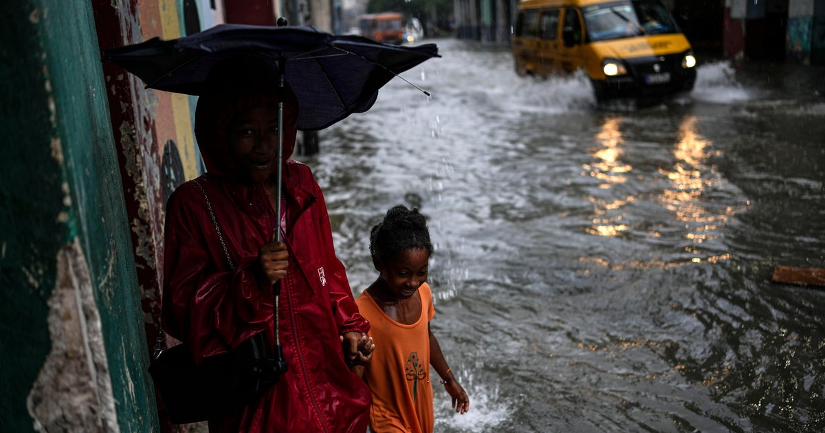 Heavy rain and flooding hits Florida as storm expected to strengthen as ...