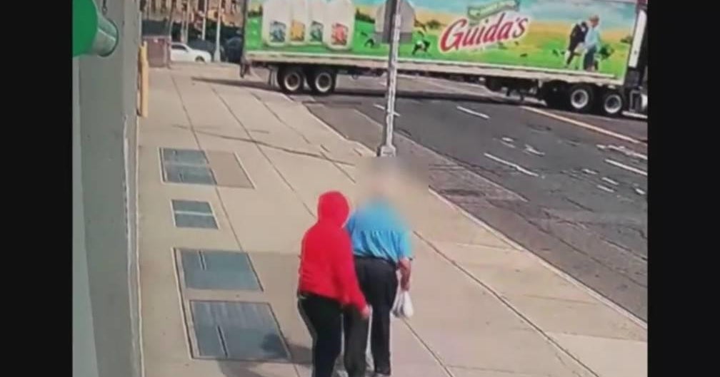 NYPD: Suspect robbed 79-year-old man, stole wallet with $1,000 inside ...