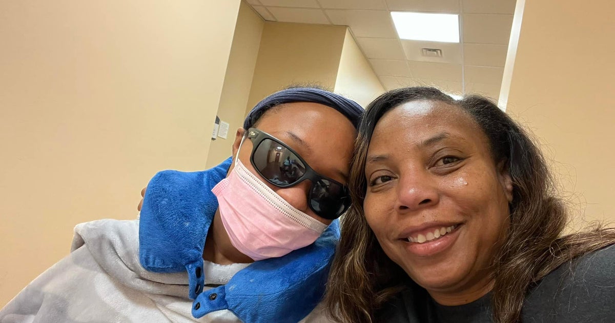 High school senior recovers from injury to walk at graduation after ...