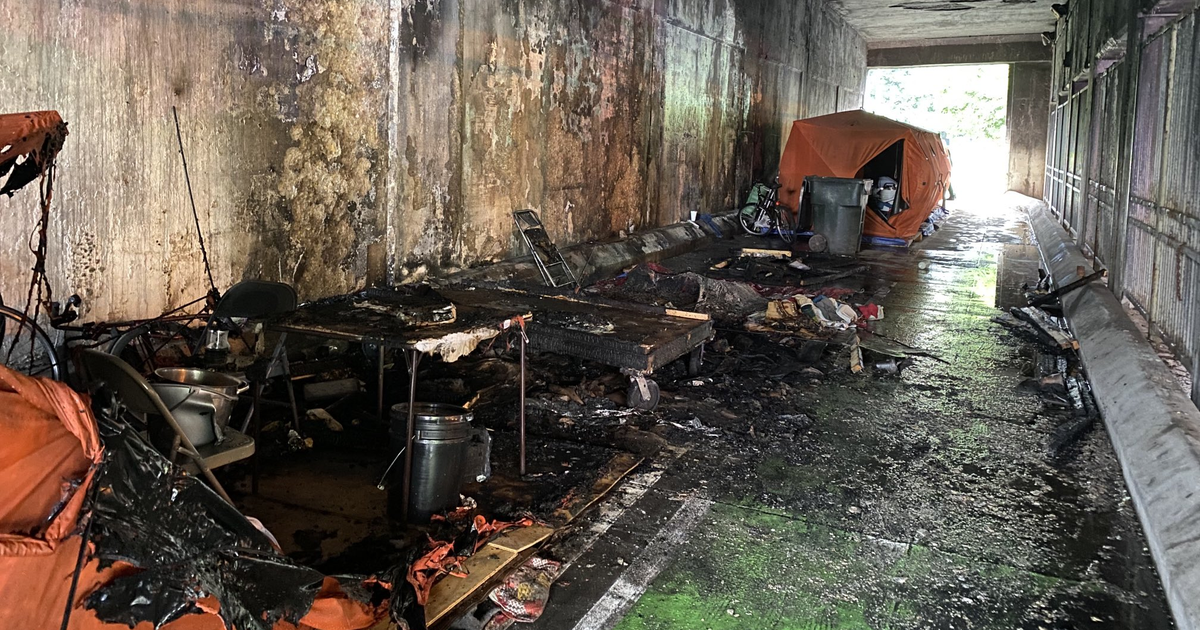 Fire breaks out again in tent encampment in Lawrence Avenue underpass ...