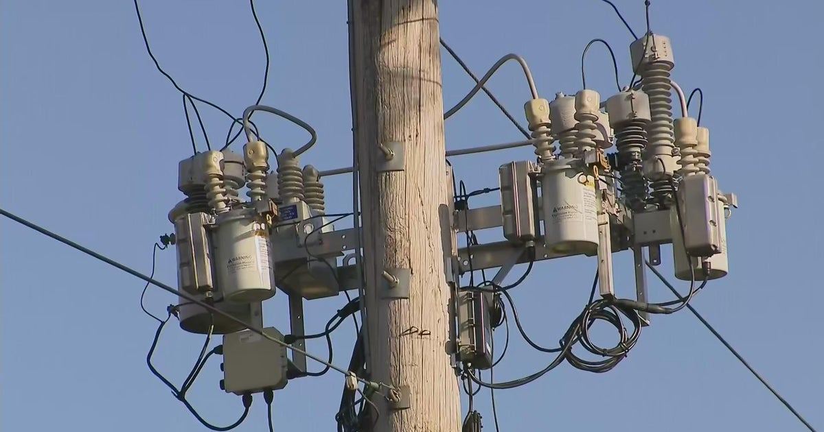 ComEd still busy with power line repairs after damaging storms - CBS ...