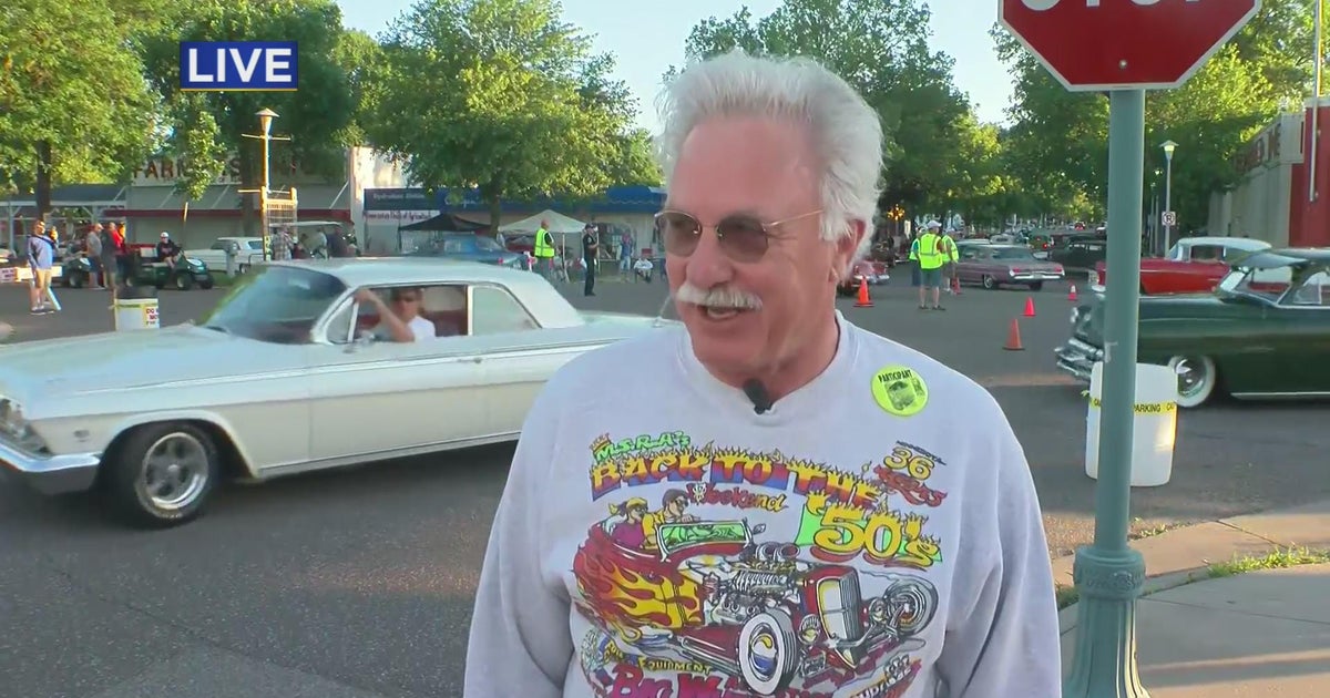 Back to the '50s weekend showcases classic cars - CBS Minnesota