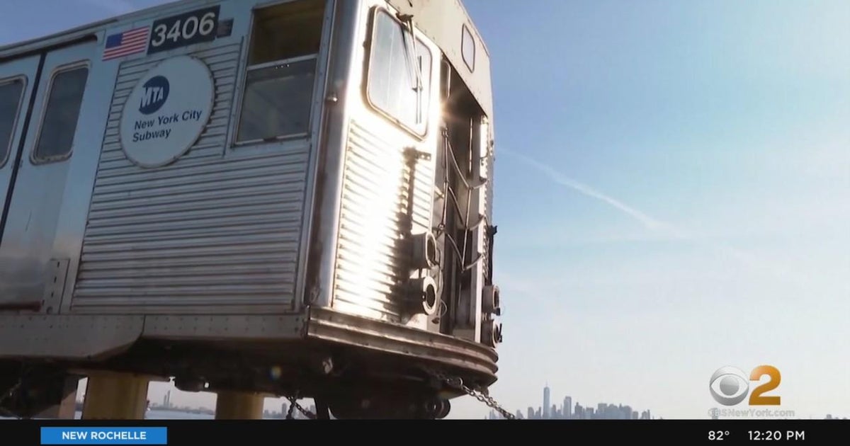 MTA retires old subway cars - CBS New York