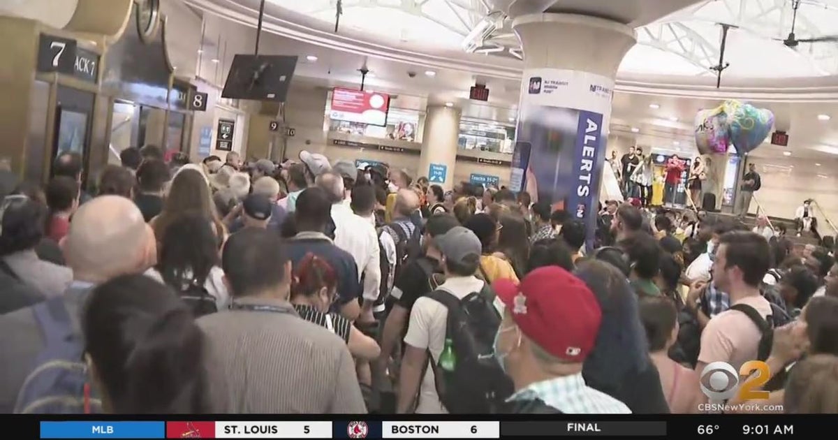 NJ Transit rail service resumes after night of chaos and confusion ...