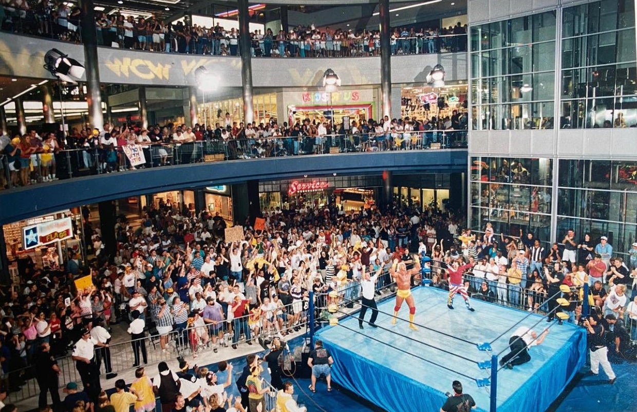 Flashback: "WCW Monday Nitro" at Mall of America
