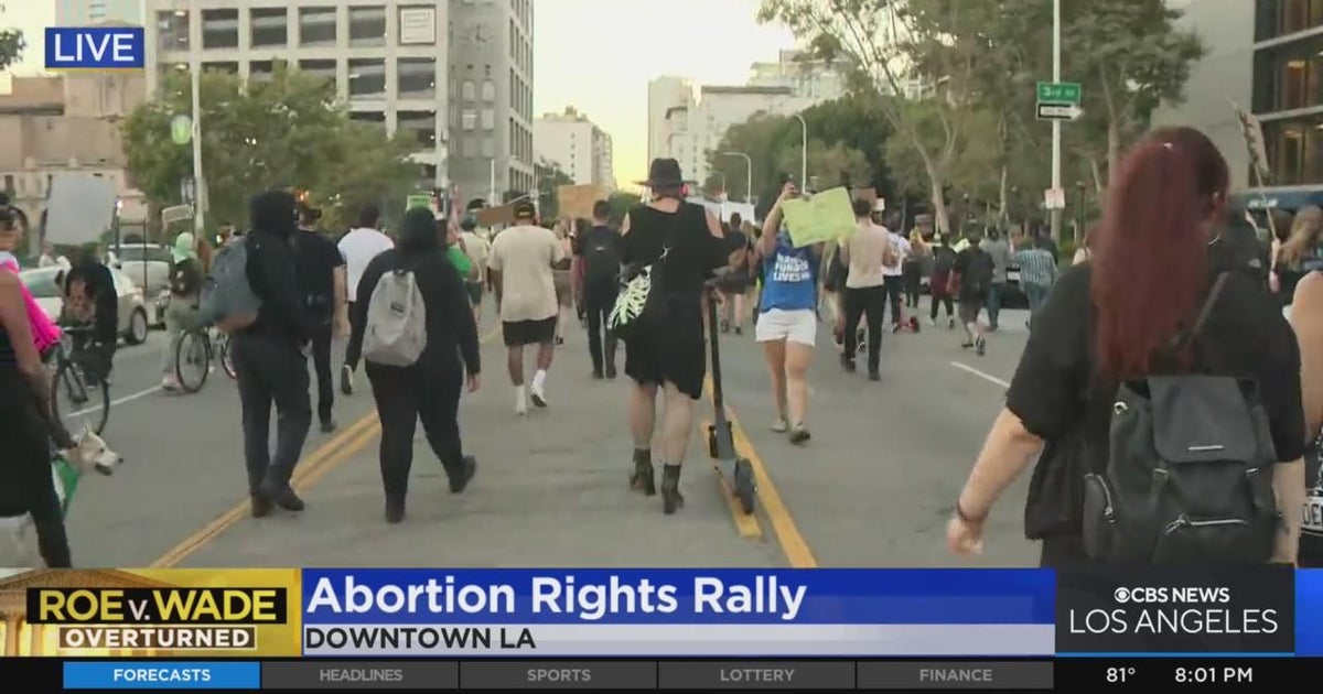 Abortion rights rally downtown continues to grow - CBS Los Angeles
