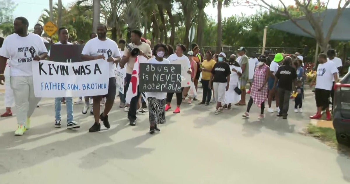 Organizers: March seeks justice for those "killed in BSO custody" - CBS ...