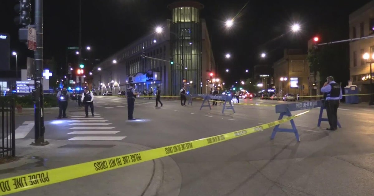 3 people shot, 3 stabbed in separate attacks in Lakeview; CPD sergeant ...