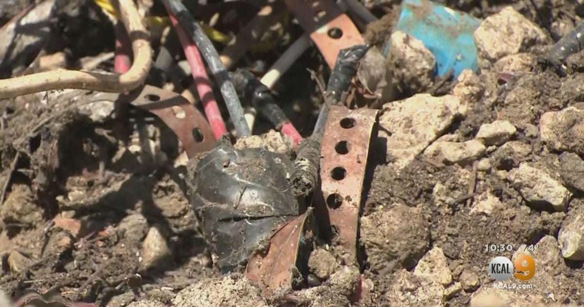 Street lights in San Fernando Valley going dark thanks to copper wire ...