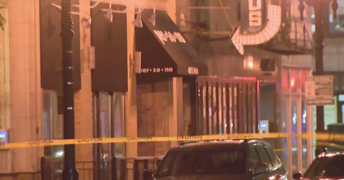 2 men dead, 3 others injured after mass shooting in The Loop - CBS Chicago