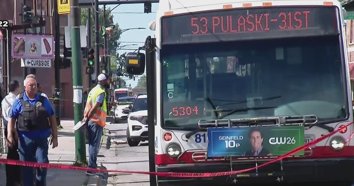 Police presence on some CTA buses as crime plagues public transit - CBS ...