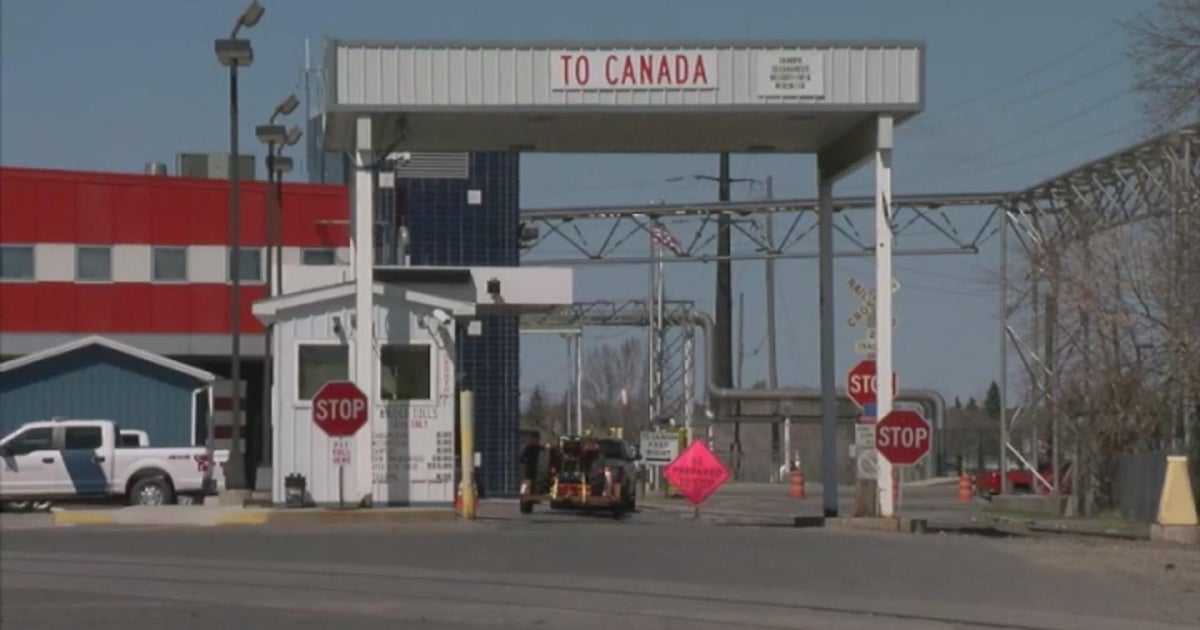 Canada to again allow remote border crossings - CBS Minnesota