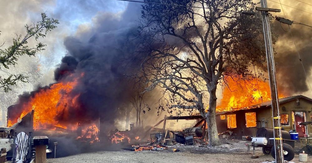 Update: Peter Fire evacuation orders lifted after blaze destroys 12 ...