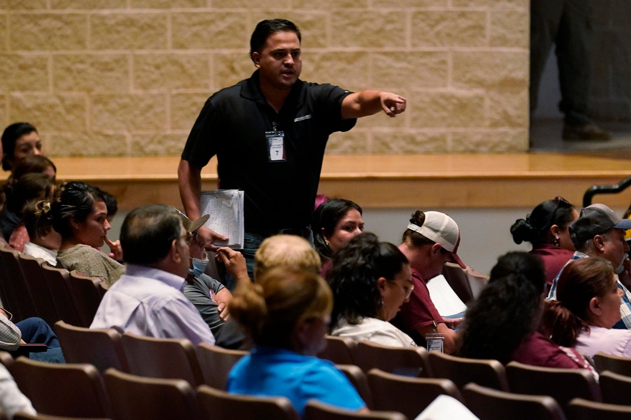 "Shame on you": Uvalde parents lash out at school board after release ...