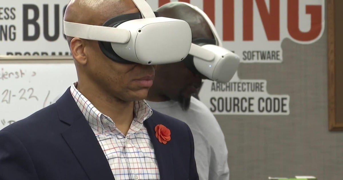 Virtual reality technology helps Chicagoans get training and future ...