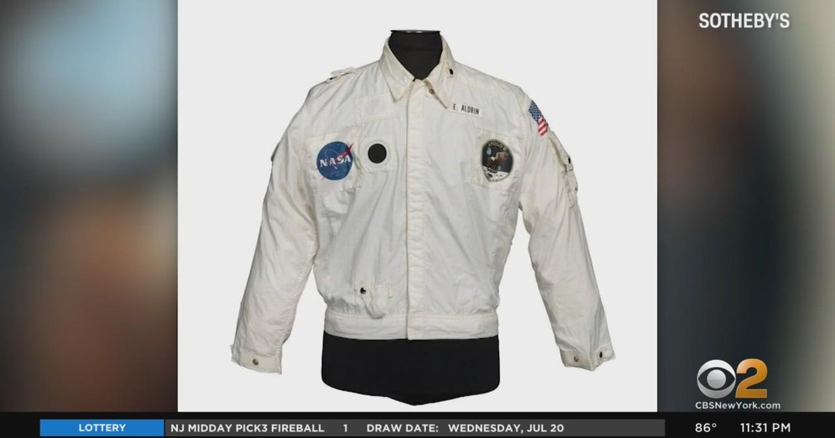 Buzz Aldrin's Apollo 11 flight jacket going up for auction - CBS New York