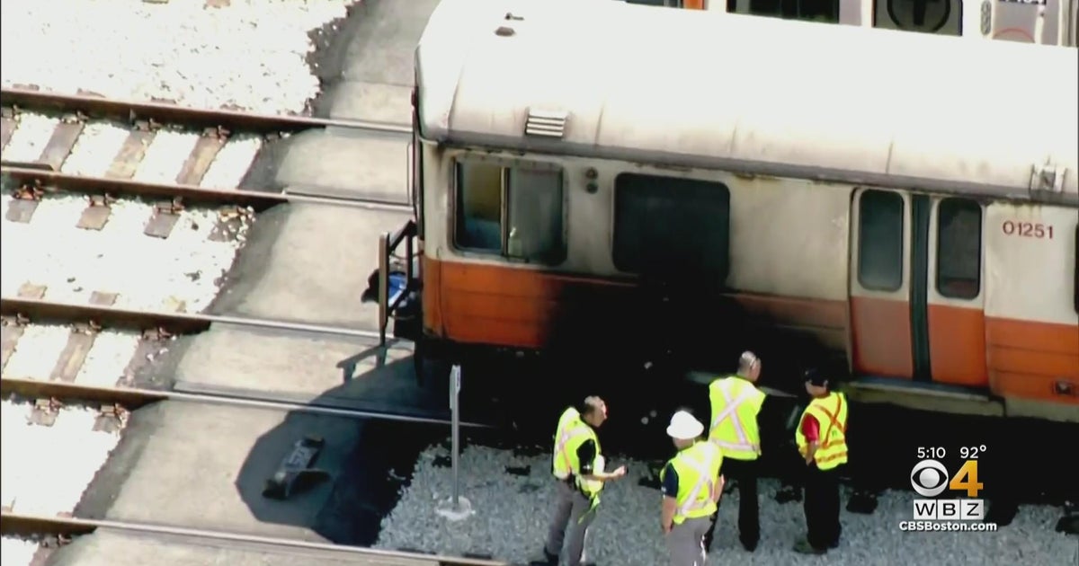 MBTA riders on edge after Orange Line fire - CBS Boston