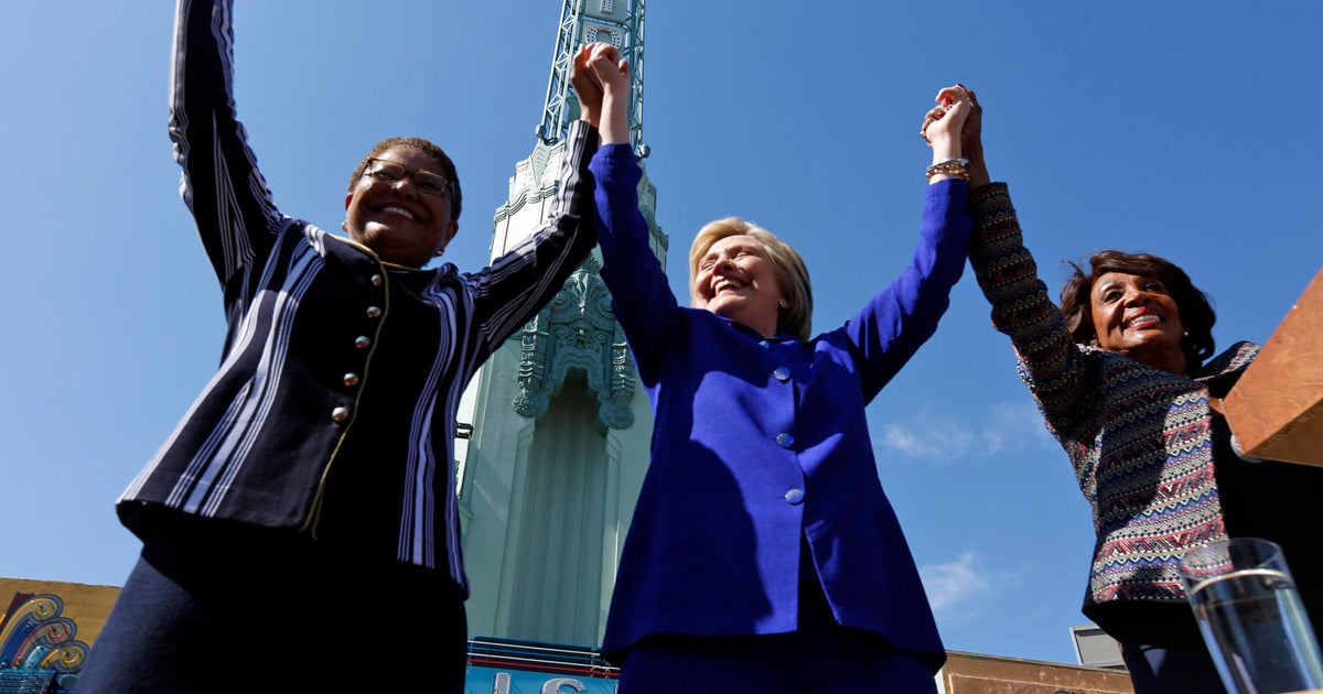 Hillary Clinton Endorses Karen Bass In La Mayoral Race Cbs Los Angeles
