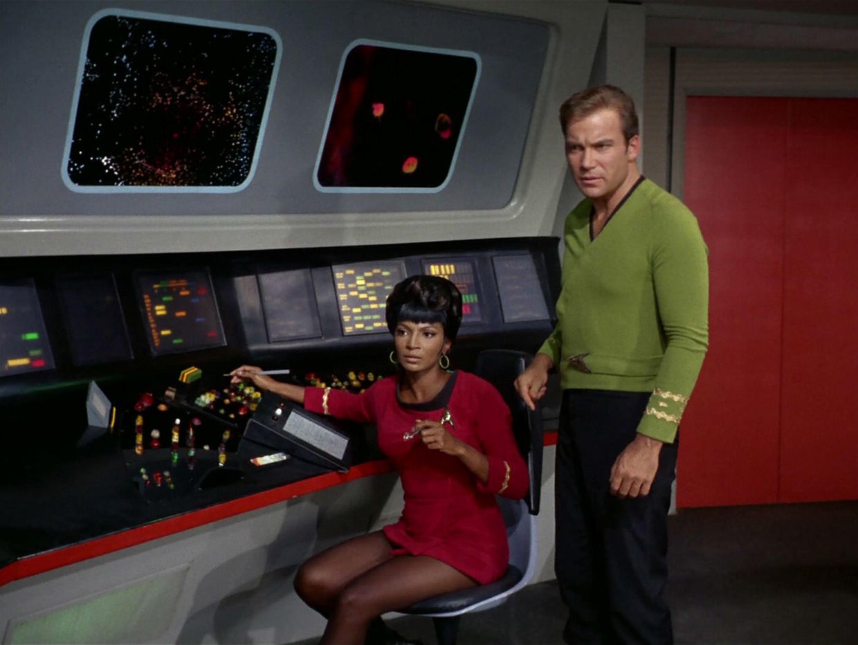 Nichelle Nichols, groundbreaking "Star Trek" star, dies at age 89 - CBS ...