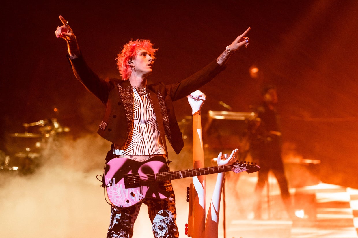 Photos: Machine Gun Kelly lands at Oakland Arena