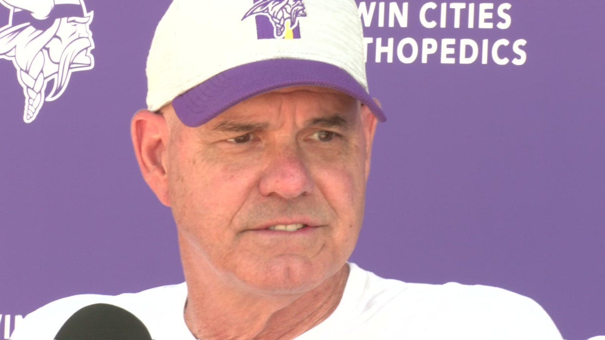New Vikings defensive coordinator Ed Donatell presides over his first pads-on practice - CBS ...