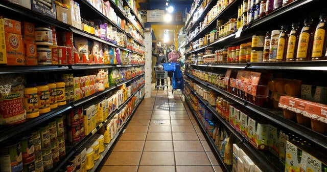 Food costs hit highest inflation level in 40 years - CBS News